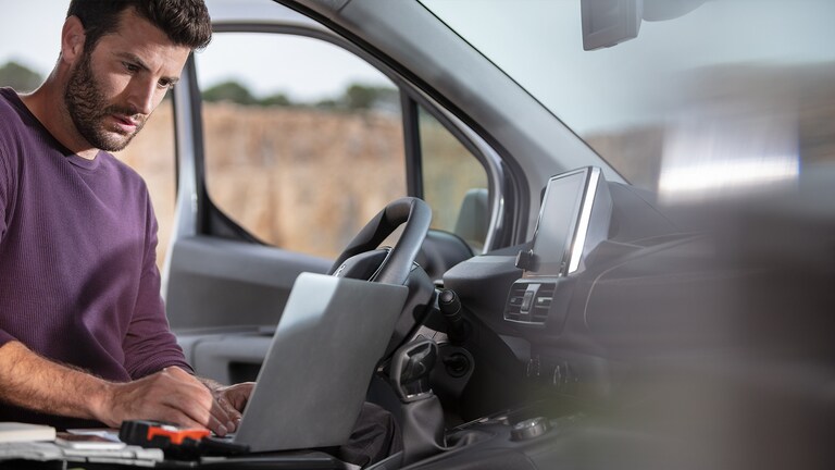 Solution de gestion de flotte | Suivi via le système connecté Peugeot